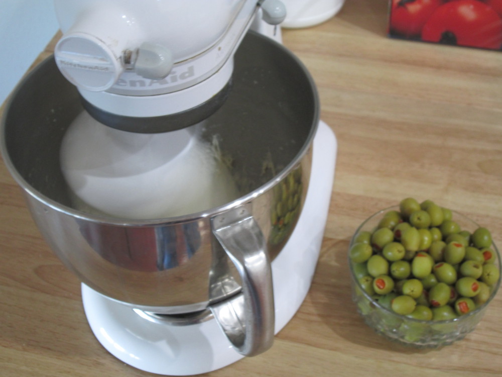 Sir Lawrence Olive Bread Sticks | aBatteredOldSuitcase