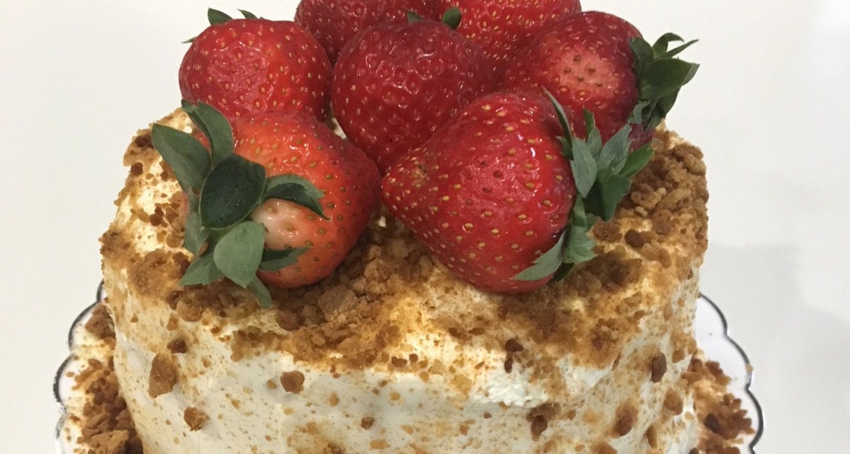 Honey, I Shrunk the Cake | aBatteredOldSuitcase