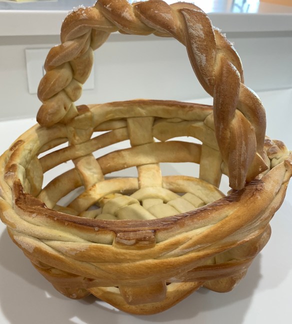 Tisket a Tasket I made an Easter (Bread) Basket | aBatteredOldSuitcase